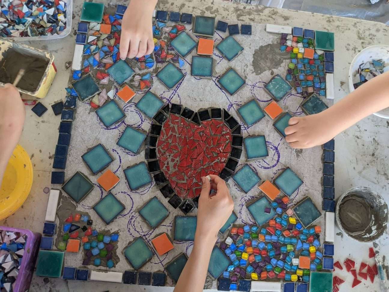 Mosaic workshop for school children in Brisbane